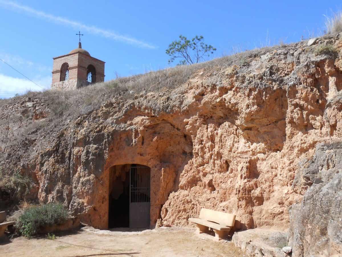La Cueva de las Güixas en Villanúa- un paraíso subterráneo